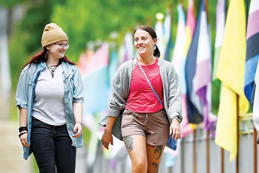 Sunny stroll | News, Sports, Jobs - Altoona Mirror